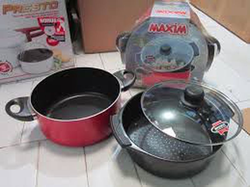 Maxim Casablanca Dutch Oven 24cm+Steamer - Merah