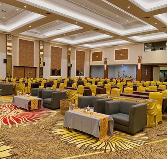 Mutiara Merdeka Hotel - Kota Pekanbaru | Mbizmarket.co.id