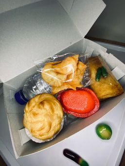 Nita Cell dan Catering - Kab. Gianyar | Mbizmarket.co.id