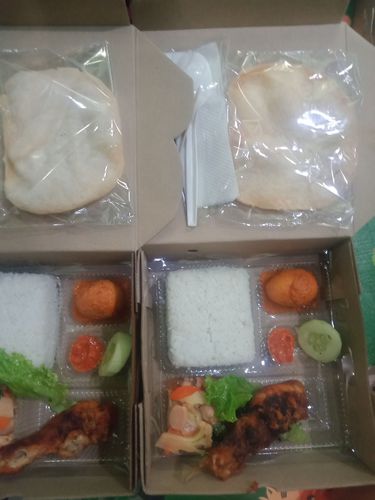 Nasi kotak & kue basah Wr.@yam cocoh