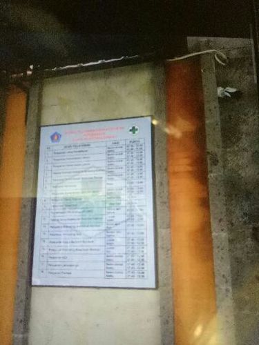 spanduk atau banner isi spanram atau bingkai kayu