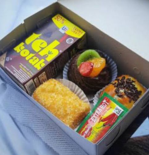 paket snack box mawar