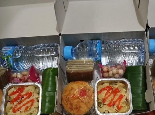 Snack Box Dapoer Aulia