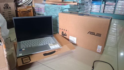 Laptop Asus A1404VA i7