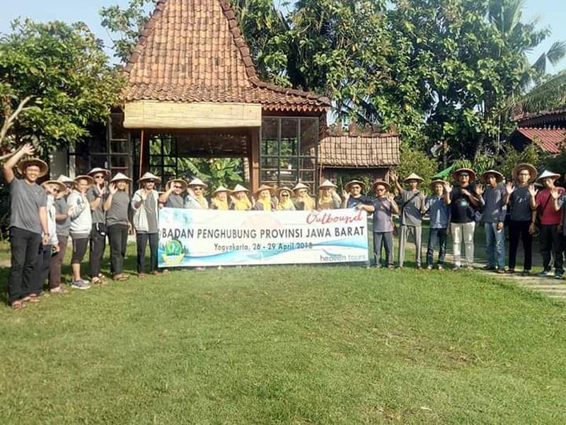 TEAM BUILDING by GIANTARA INTERNUSA