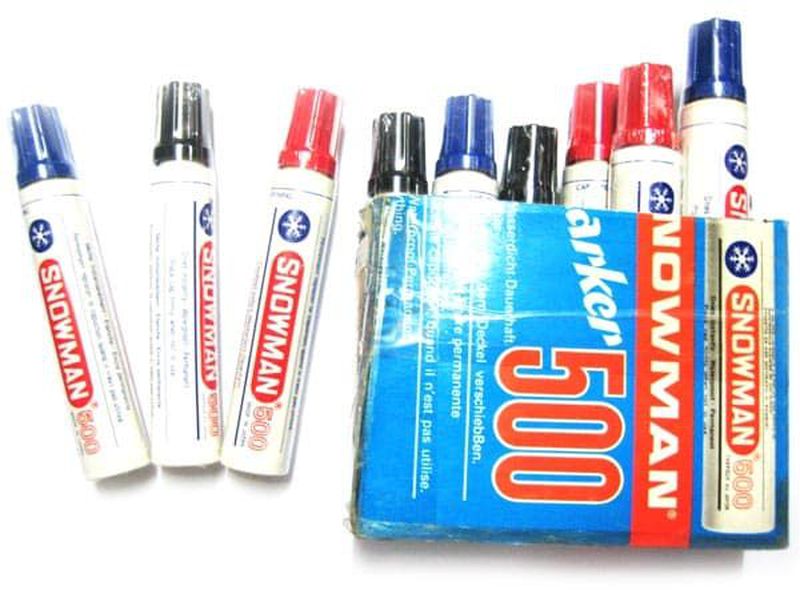 Spidol besar Permanent