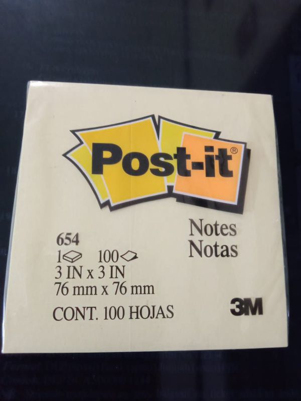 Post-it Notes Besar 3M berat 0,10 kilo gram