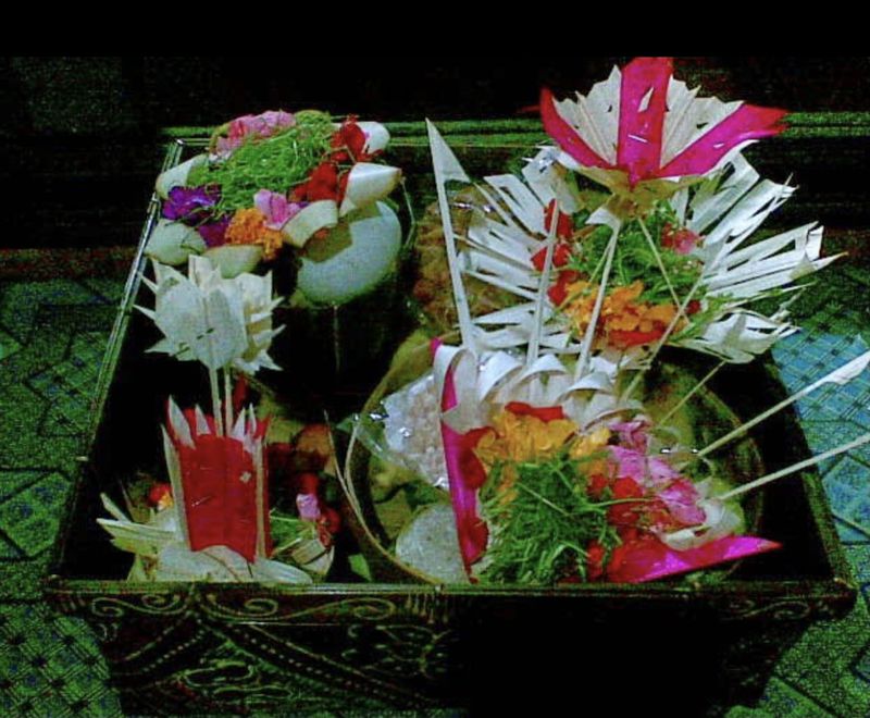 Paket Banten Purnama dan Tilem