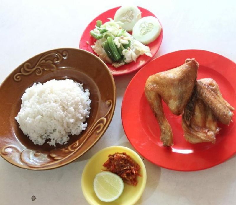 ayam goreng muji lestari - Paket Box Buah