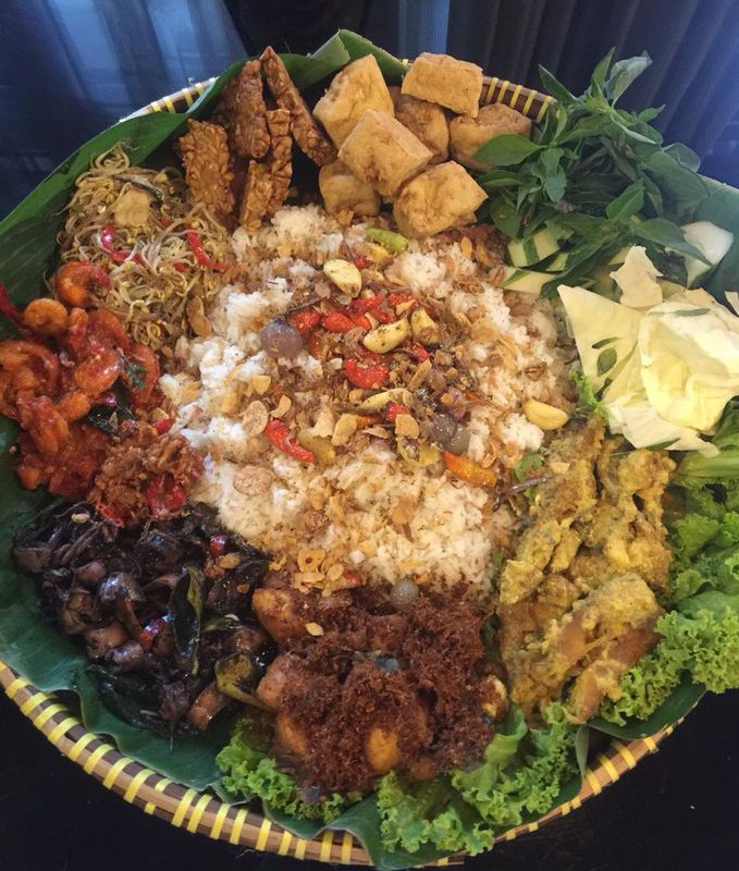 paket nasi liwet Bandung by Ariska Thim Catering - 5 Orang