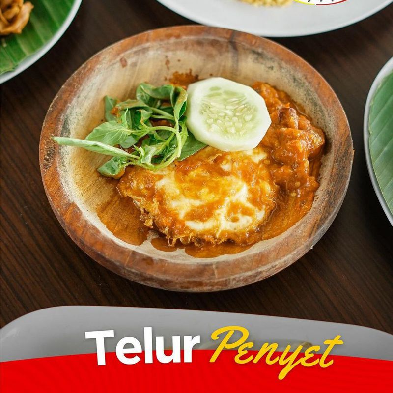 Telur Penyet