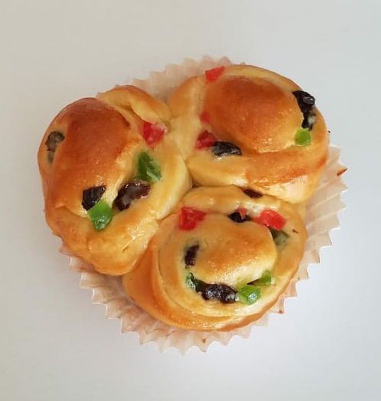 BAKERY FRUIT MIX ROLL