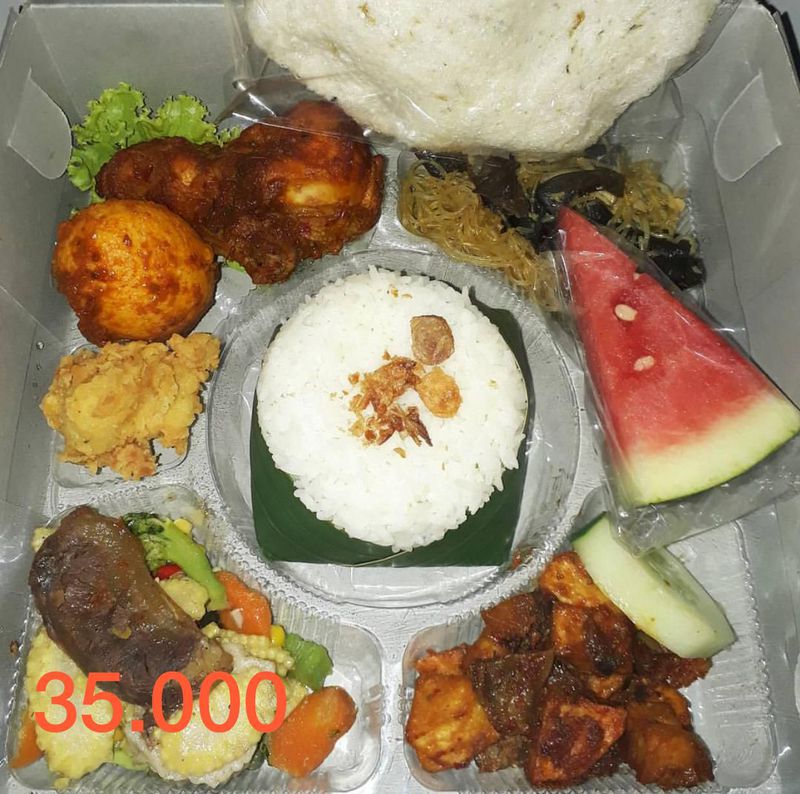 NASI BOX LENGKAP