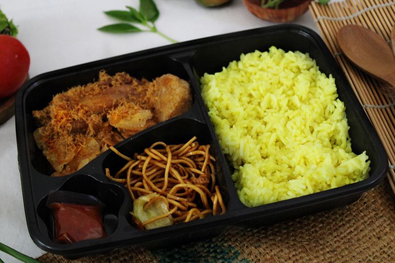 Nasi Kuning - Kotak