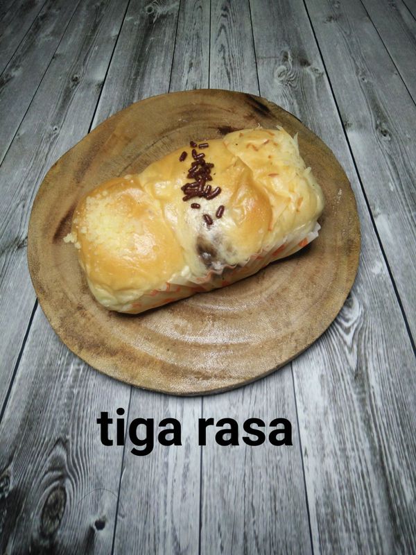 Tiga Rasa