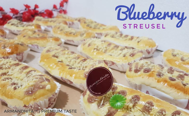 Roti Blueberry Streusel