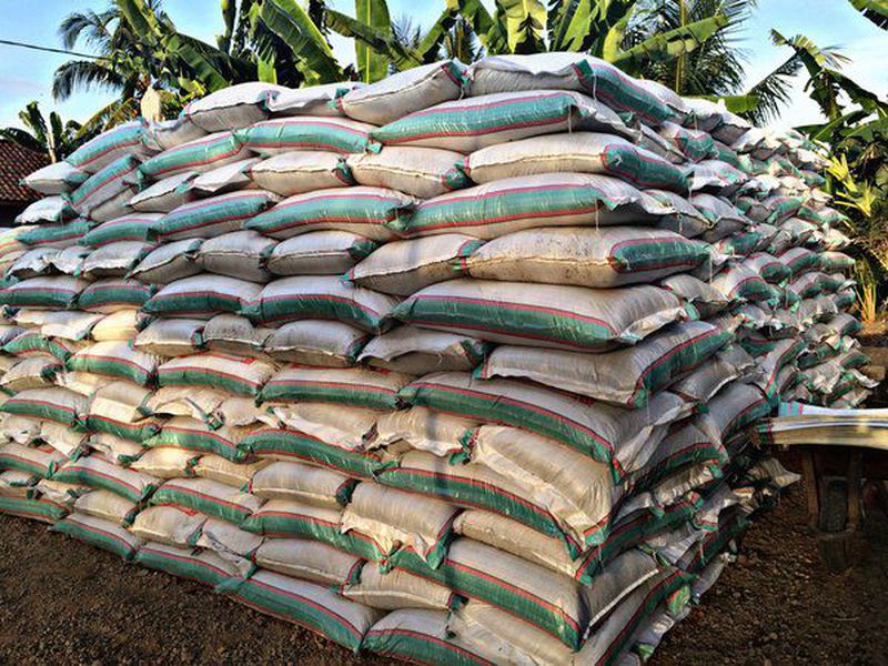 Pupuk organik padat dari bahan kotoran ternak dan organik pilihan - 20kg