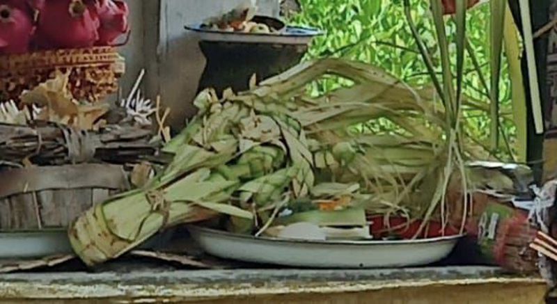 Banten isuh-isuh dan lis gede