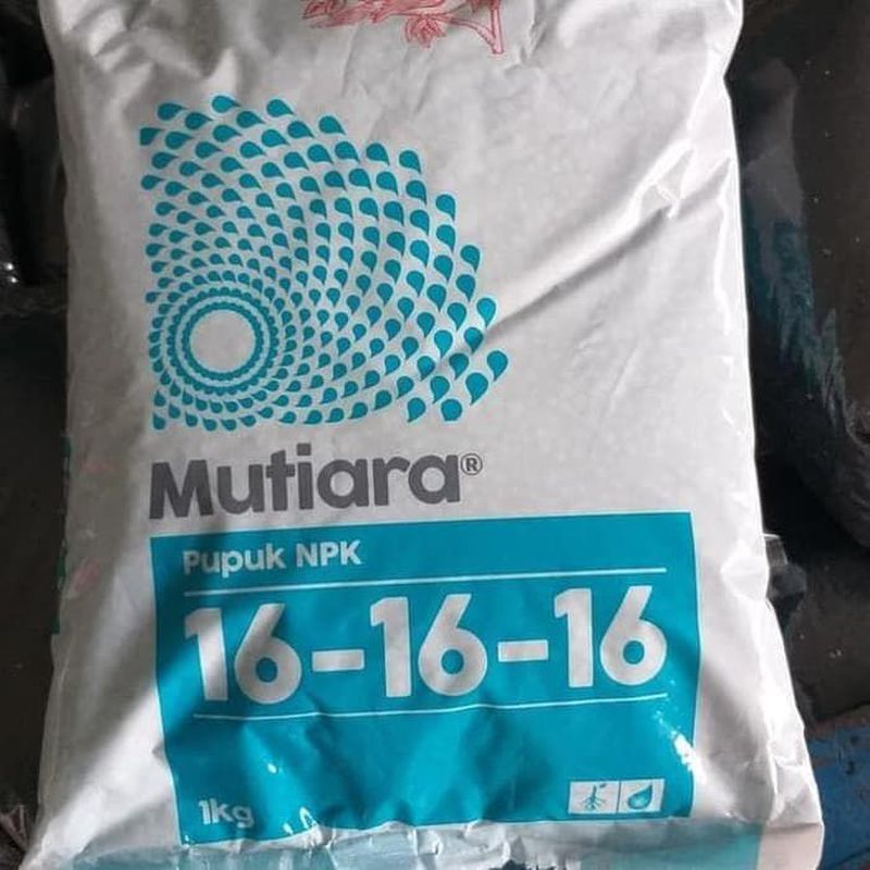 Pupuk NPK Mutiara 16-16-16 kemasan 1kg