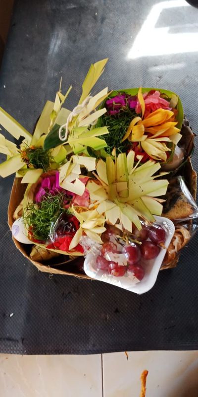 Banten surya munggah dewa dewi