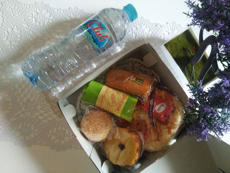 Snack Box + Minum by Bella Della Kitchen