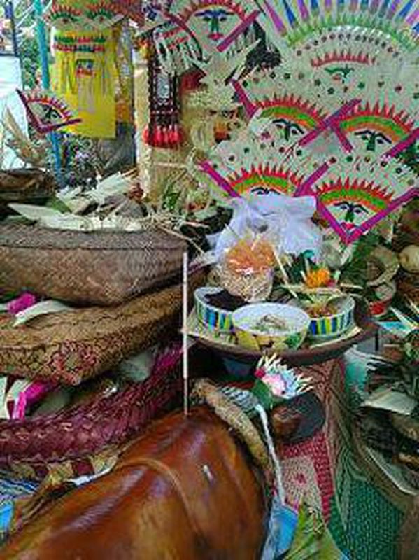 paket lengkap banten odalan sarswati