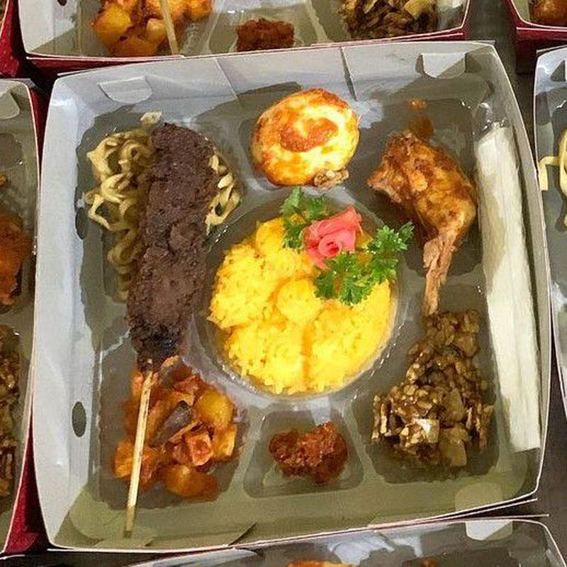 Nasi Box (Putra Alfatih) 35.000