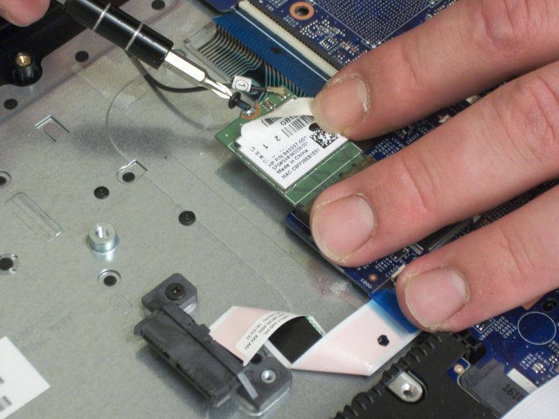 Pemeliharaan Personal Komputer (PC/Laptop) Wifi Card Replace