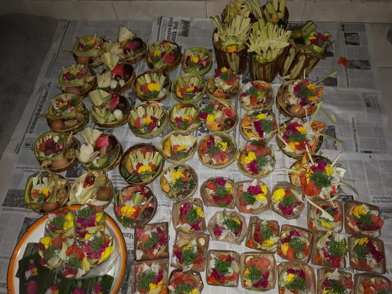 Banten Purnama / Tilem