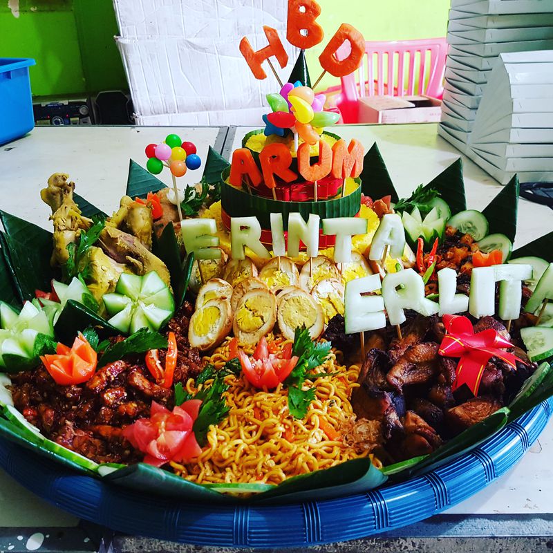 Tumpeng - Tumpeng Besar