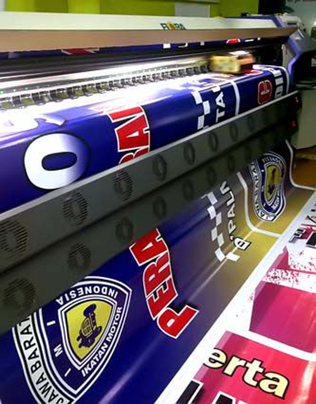 cetak spanduk, baliho, stiker custom ( digital printing Bandung )