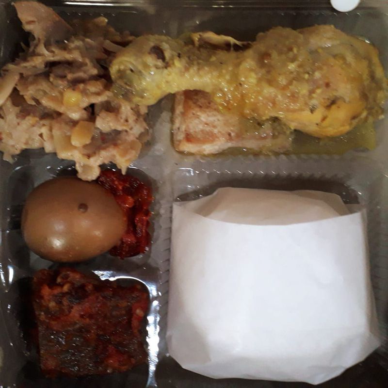 Nasi box Paket Nasi Gudeg Komplit