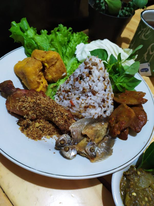 PAKET 05 NASI TUTUG ONCOM BAHUELA (MAKAN SIANG RAPAT, MAKAN MALAM RAPAT)