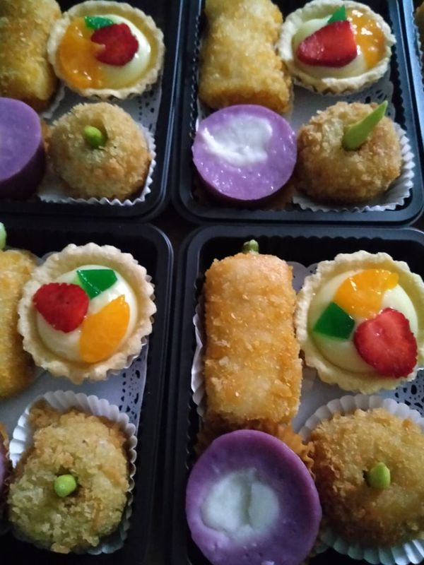 Kue Mini Box Kecil (Isi 4)