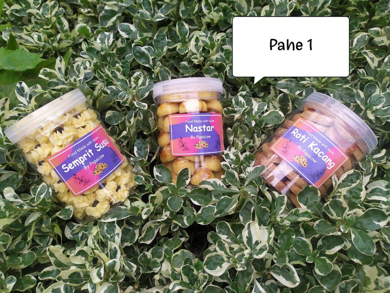 paket hemat 1 kuker (nastar, roti kacang, semprit susu)