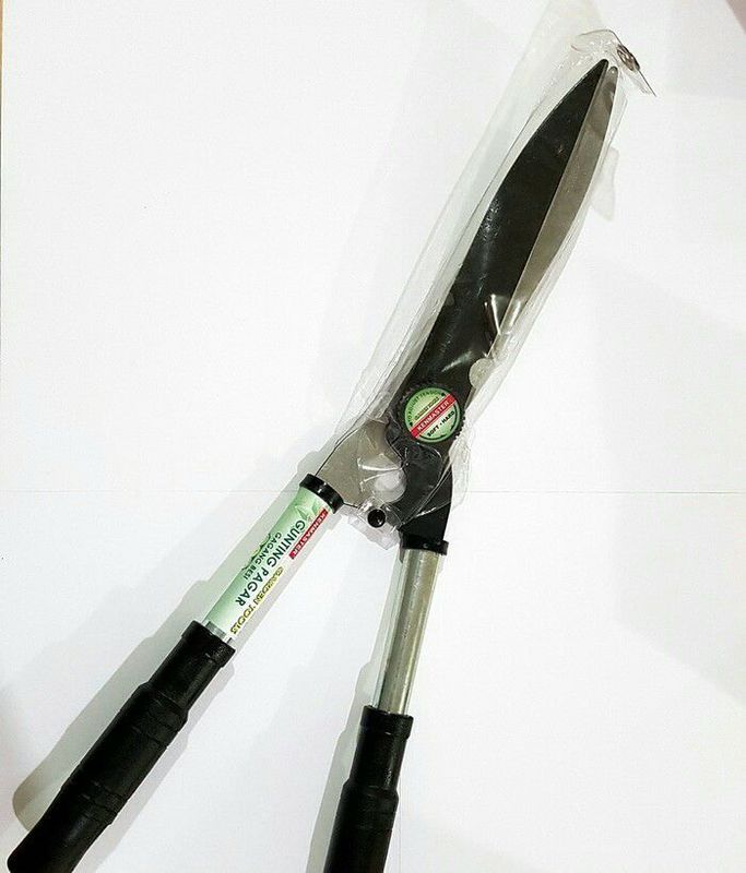 GUNTING TANAMAN / RUMPUT