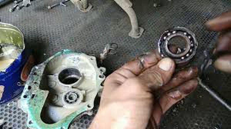 Jasa Ganti Bearing/Klaher Roda Depan Motor Semua Type