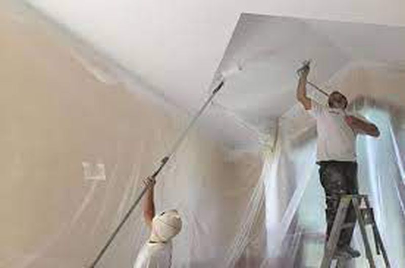 Pengecatan plafond dalam dan luar ruangan