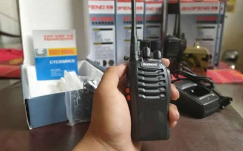 HT Handy Talky Merk Baofeng Seri 888s Singel Band Cocok Buat Harian ...
