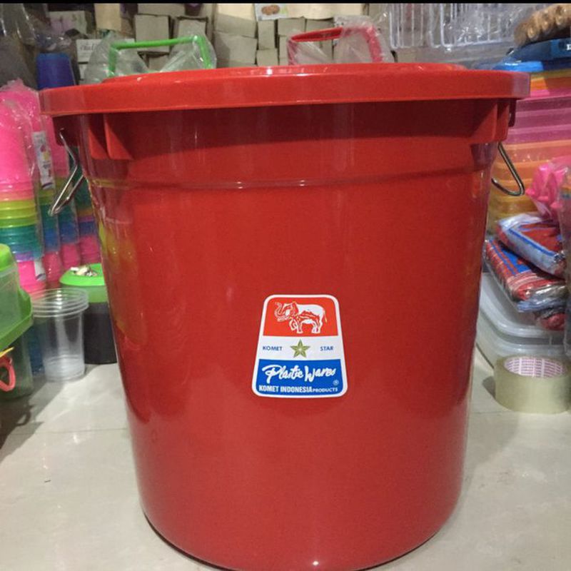EMBER DENGAN TUTUP 40L