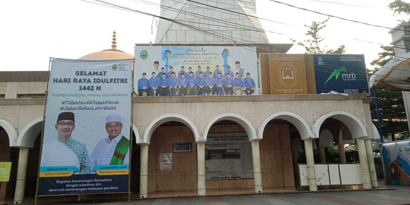 Cetak dan Pemasangan Baligho 3x5m dalam Provinsi