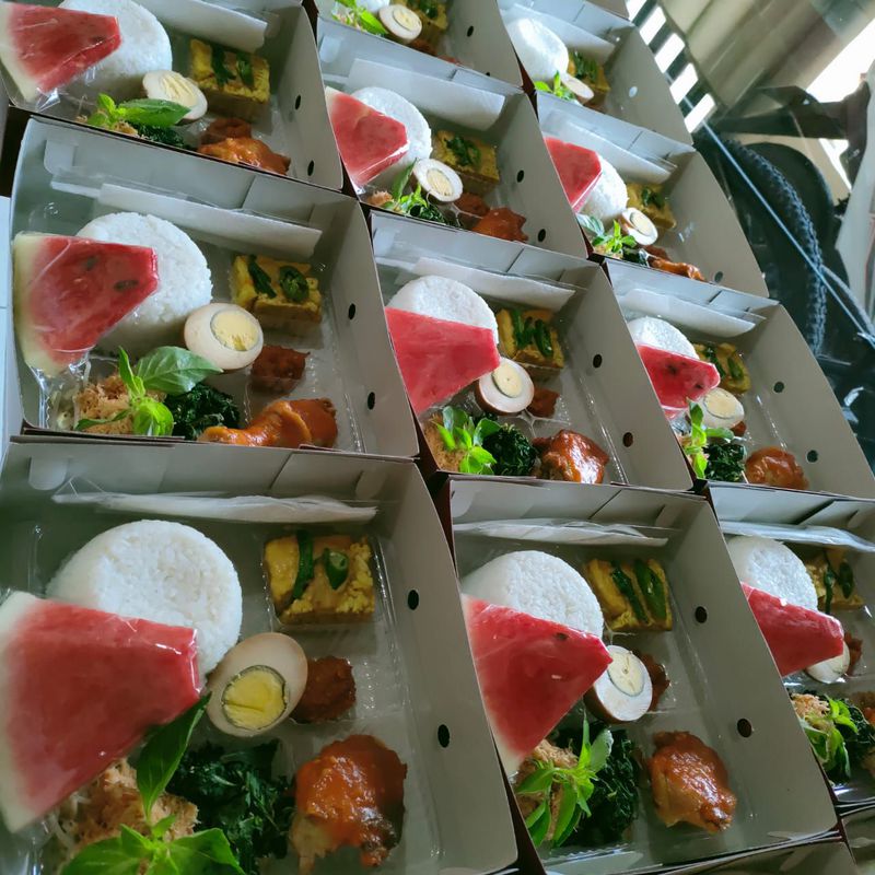 Nasi Putih Menu 2 Catering Bundarita - Nasi Putih