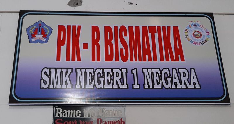 papan nama PIK-R