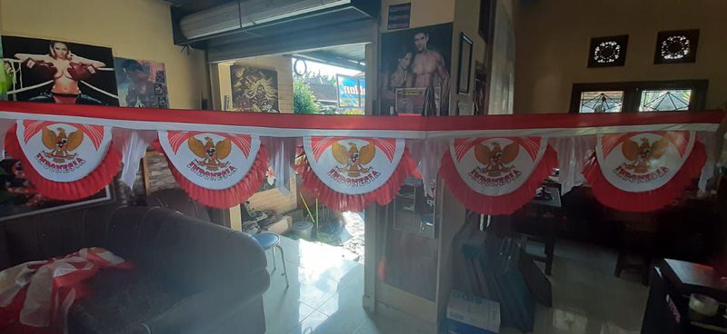 kain rumbai merah putih