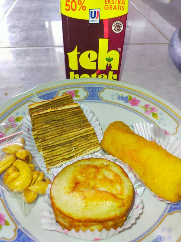 Makan Paket Snack Tamu