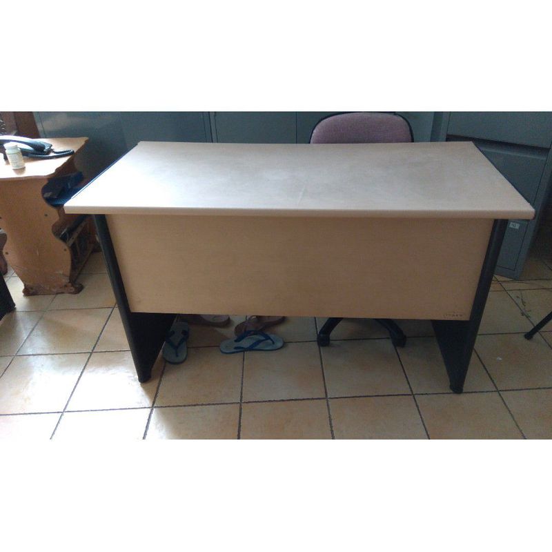 Ganti Tatakan Kaki Meja (Patah)