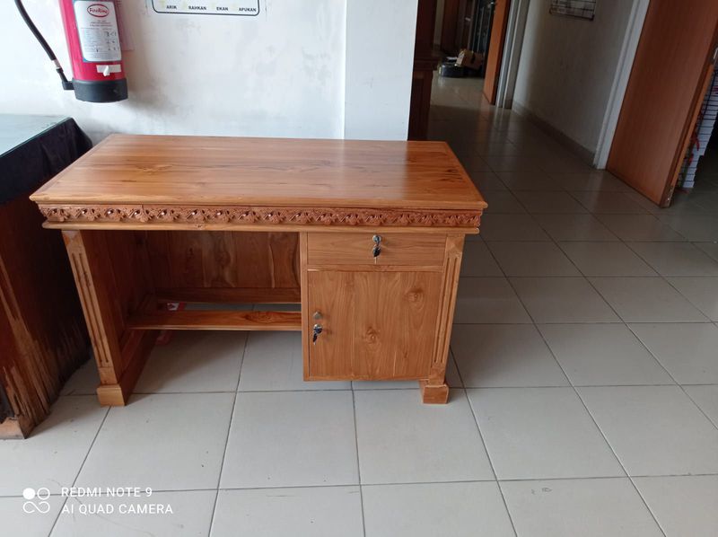 MEJA KERJA KAYU JATI