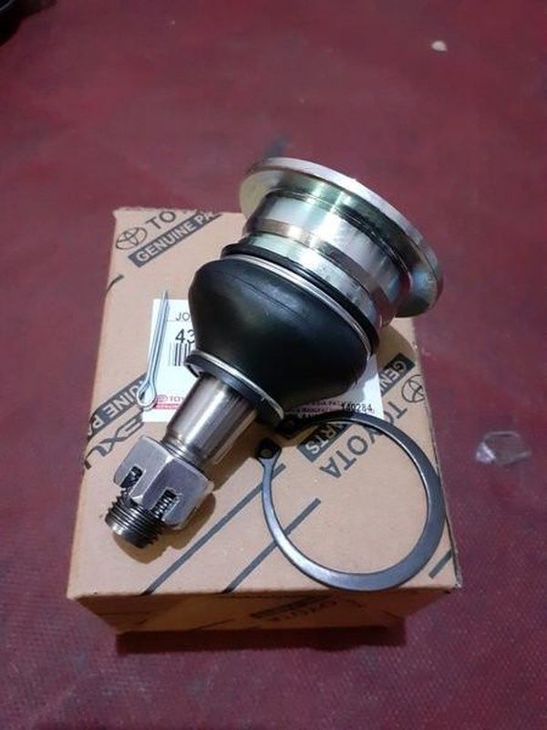 Ball Joint Atas Toyota Innova Old