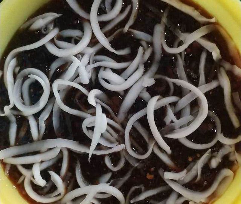 Bubur Sagu Gula Merah Kelapa Muda (Diniyohu)