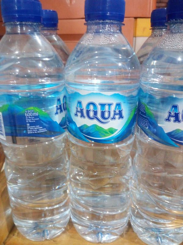 Air mineral botol 600 ml by Enggal Surabaya